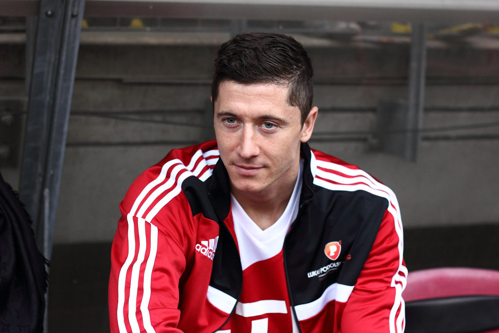 Lewandowski wyrównuje rekord Gerda Muellera sprzed 49 lat Lewandowski wyrównuje rekord Gerda Muellera sprzed 49 lat